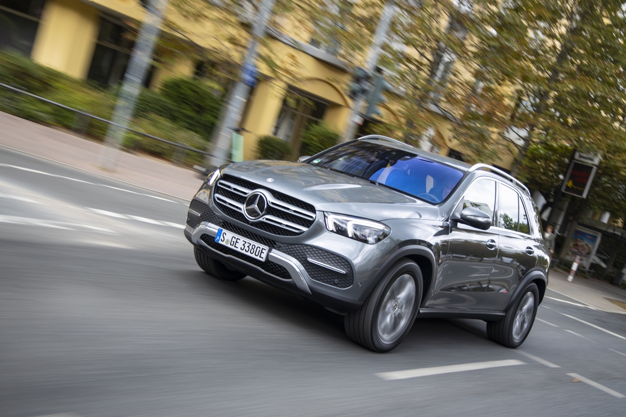 Mercedes-Benz GLE 350 de 4MATIC i GLC 300 e 4MATIC: Novi hybridi treće ...